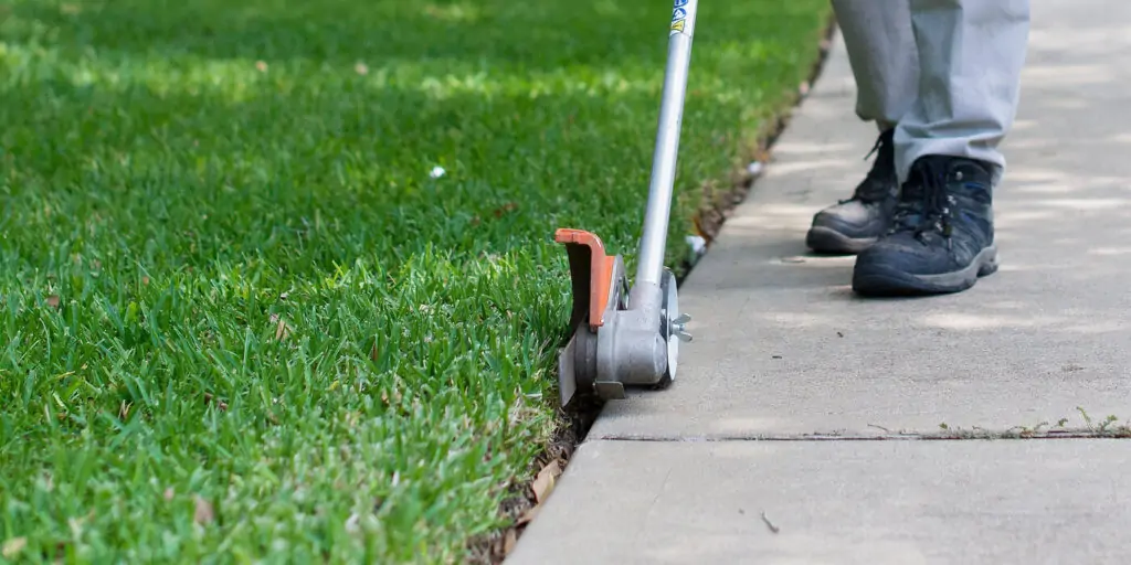 Lawn Care Services Minneapolis: How To Find The Best Services – Green ...