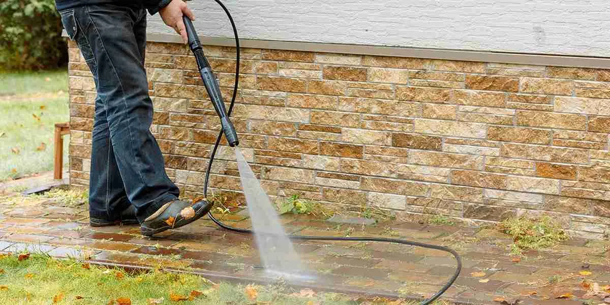 Reasons to Outsource Your House Power Wash to a Professional